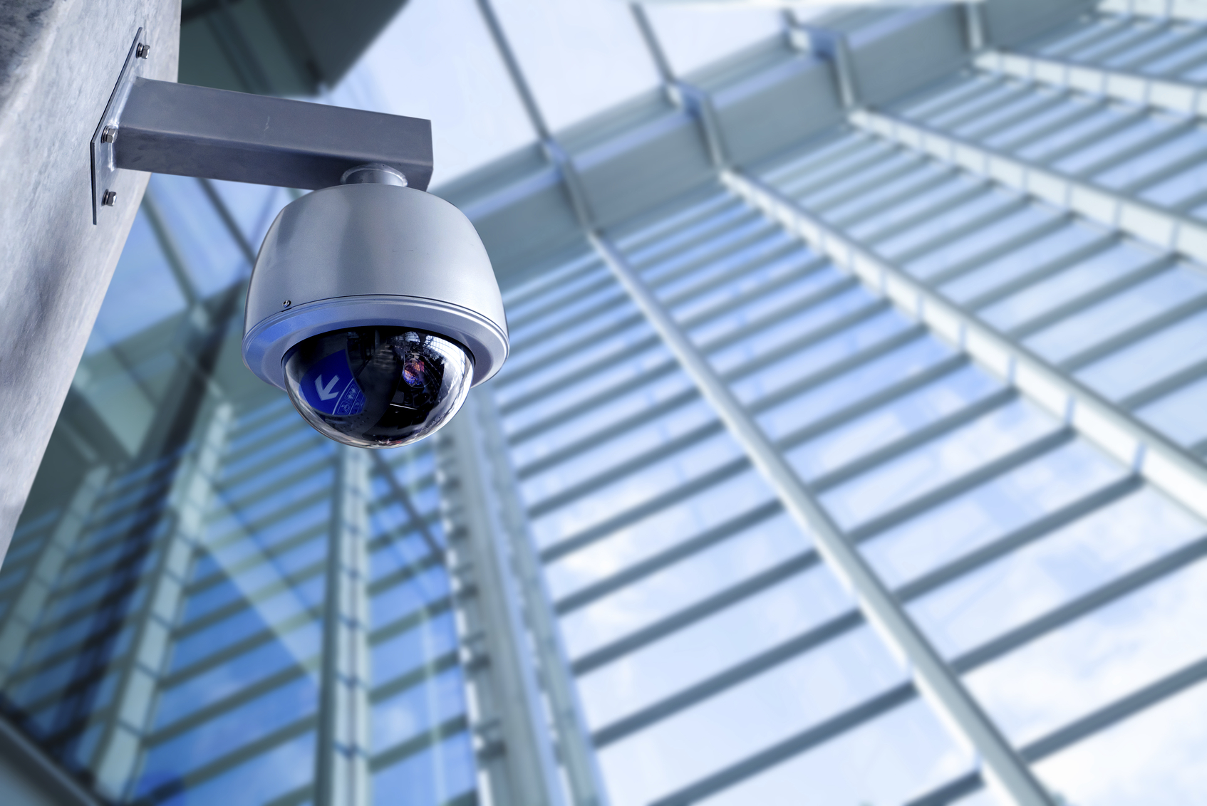 La Evolución de las Cámaras CCTV: De la Vigilancia Básica a las ...